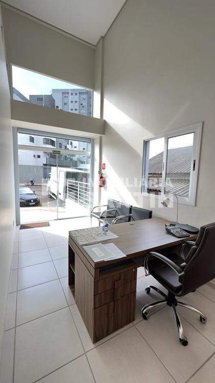 SALA TÉRREA COM MEZANINO NO CENTRO | Centro | Erechim